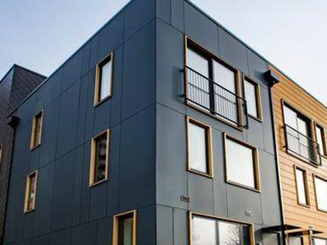 4 Bedrooms Town house for sale in Secret Garden, Leeds LS9