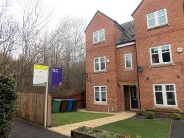 4 Bedrooms Town house for sale in Shalebrook Close, Atherton, Manchester M46