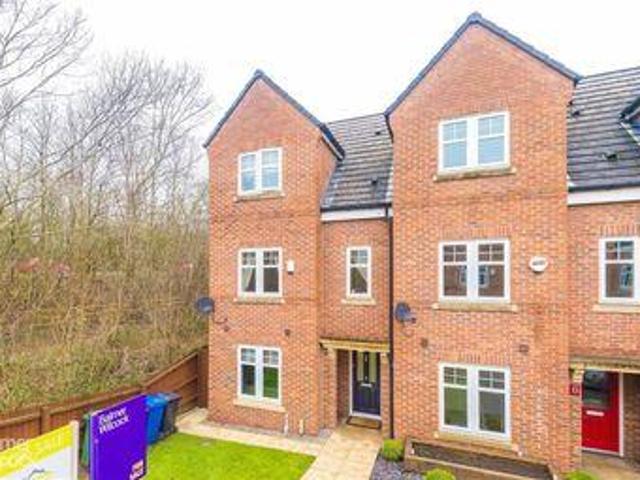4 Bedrooms Town house for sale in Shalebrook Close, Atherton, Manchester M46