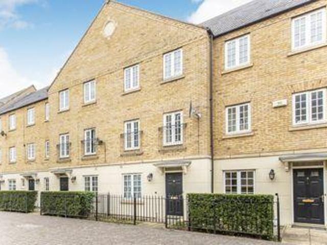 4 Bedrooms Town house for sale in Pipit Walk, Rugby CV23