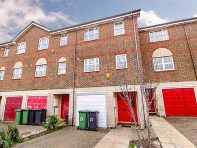 4 Bedrooms Town house for sale in Redmayne Drive, Hastings, East Sussex TN34