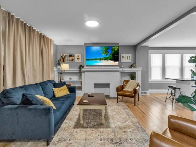 4 Beds 2 Baths 49 Virgil Ave