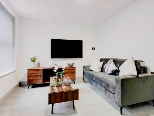 4 Beds 2 Baths