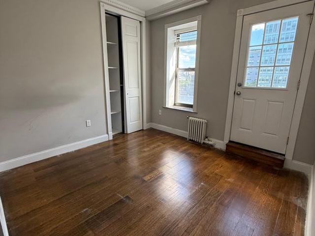 4 Beds/ 2 Full Baths, balcony East 100th street