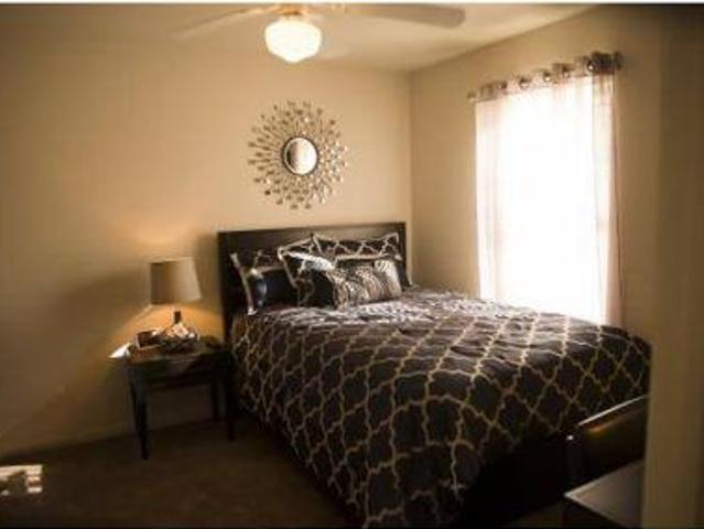 4 Beds University Estates Student Apartments