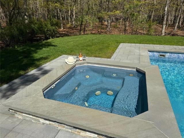 4 Bennentt Drive