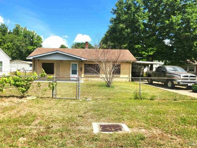 4 Bertram St, Pensacola, FL 32506