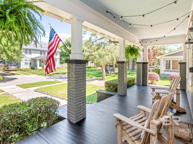 4 Bienville Avenue