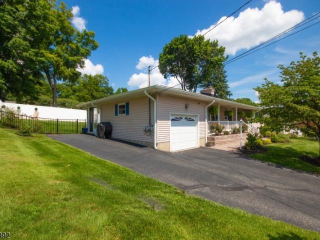 4 Birch Dr