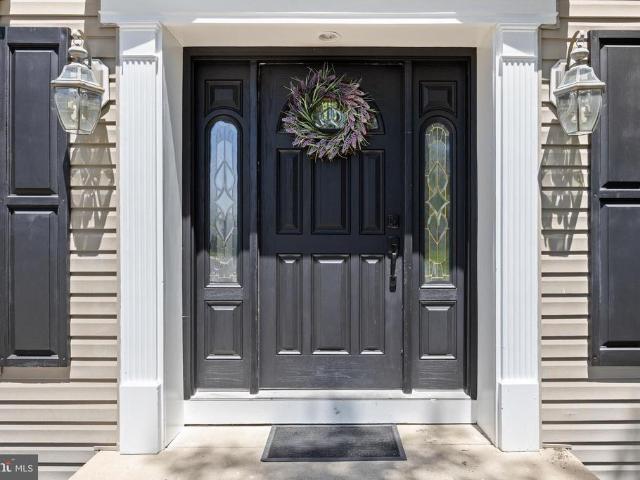 4 Black Pine Lane