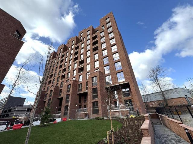 4 Botanical Avenue, Manchester M16 1 bed apartment to rent £1,050 pcm £242 pw
