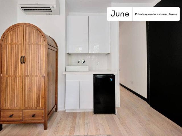 4 BR in New York City