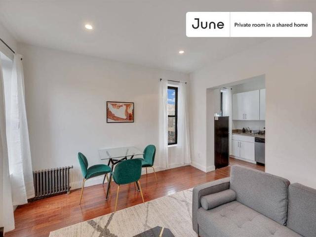 4 BR in New York City