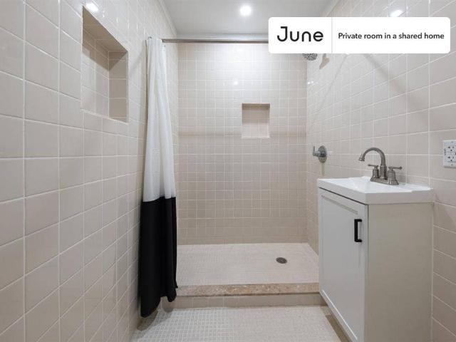 4 BR in New York City