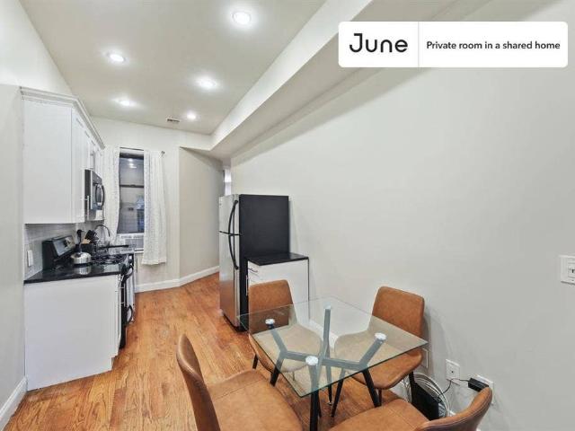 4 BR in New York City