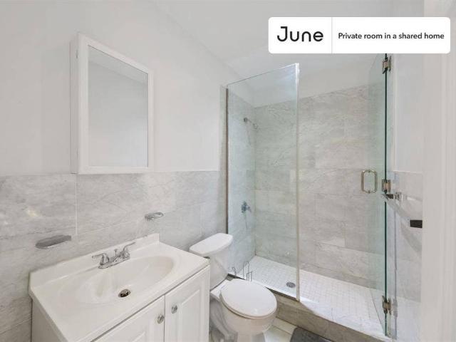 4 BR in New York City