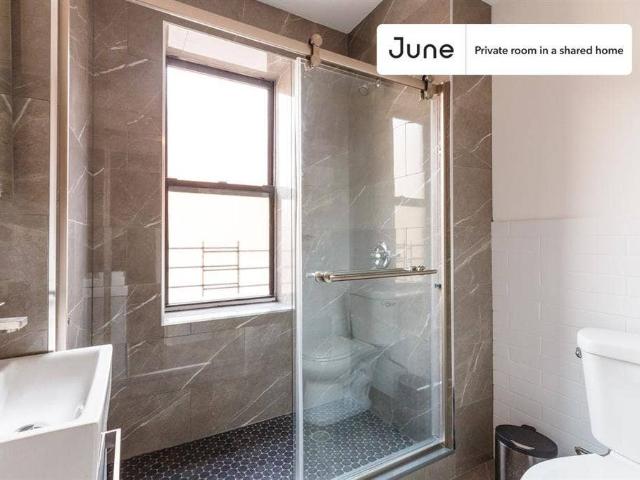 4 BR in New York City
