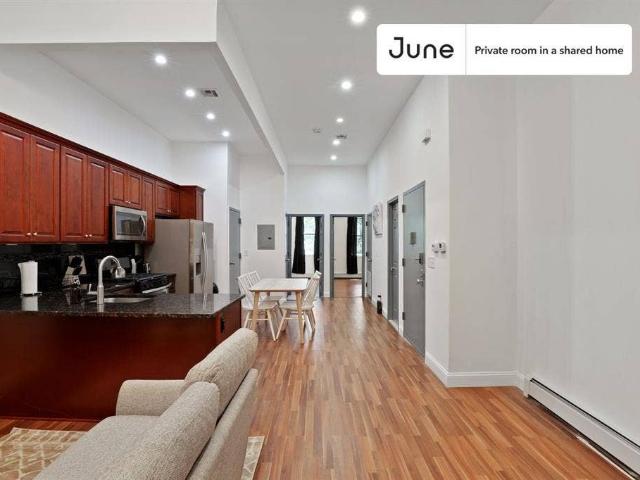 4 BR in New York City