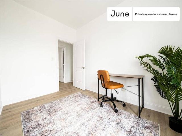 4 BR in New York City