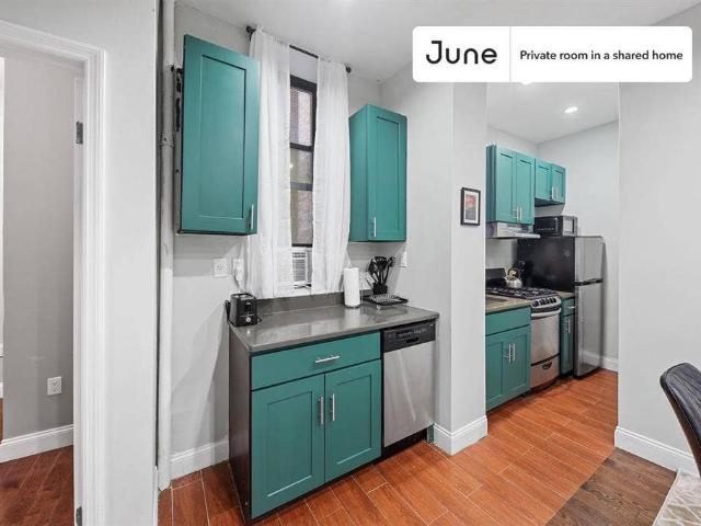4 BR in New York City