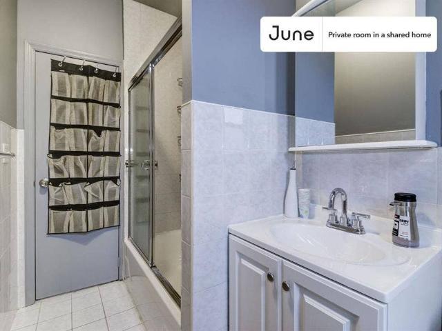 4 BR in New York City