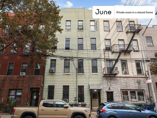 4 BR in New York City