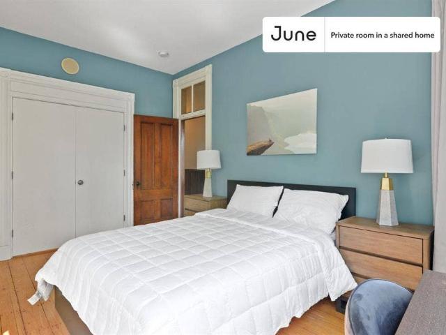 4 BR in Boston