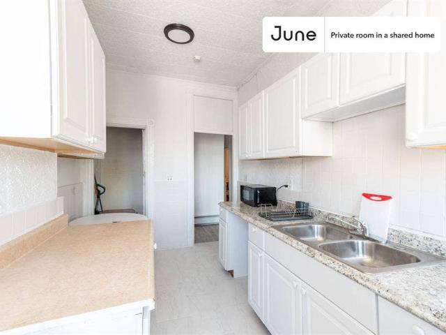 4 BR in Boston