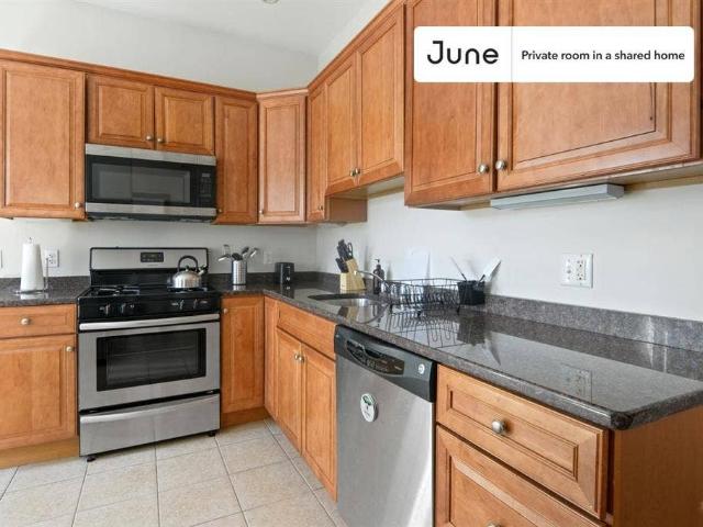 4 BR in Boston