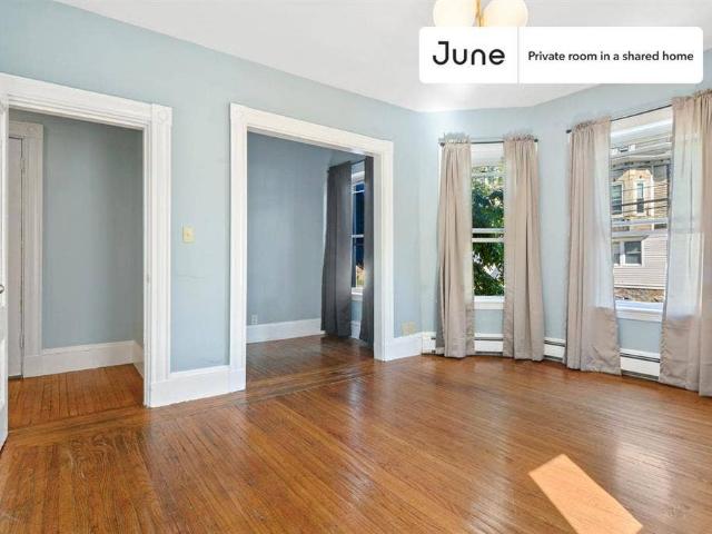 4 BR in Boston