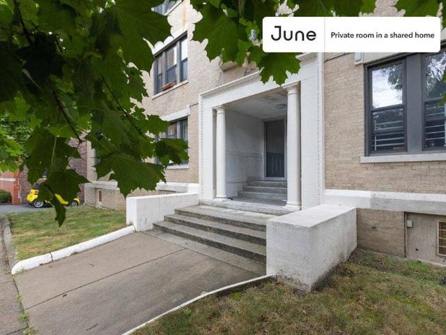 4 BR in Boston