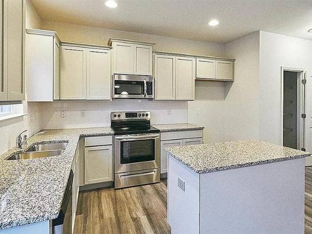 4 BR in Clayton