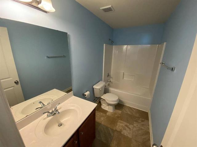 4 BR in Durham