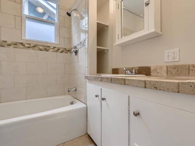 4 BR in Denver