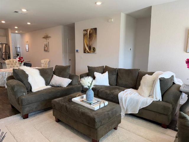 4 BR in Georgetown