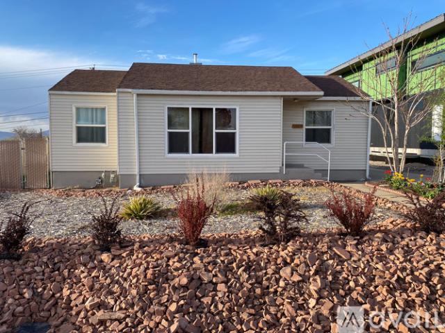 4 BR, 1.5 BA Apartment 1014 400 North, Orem, UT 84057