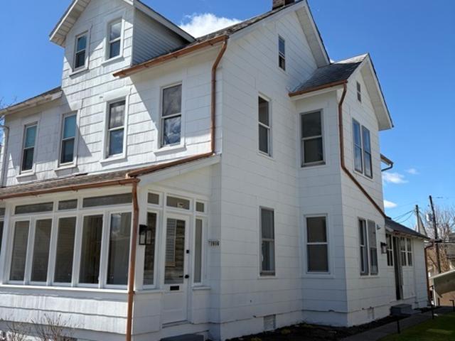 4 BR, 1.5 BA Apartment 1916 Washington Ave, Northampton, PA 18067