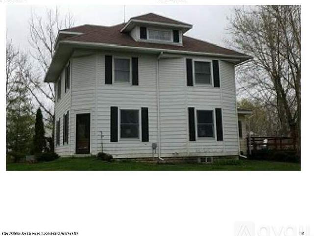 4 BR, 1.5 BA Apartment 2151 240th Ave, DeWitt, IA 52742