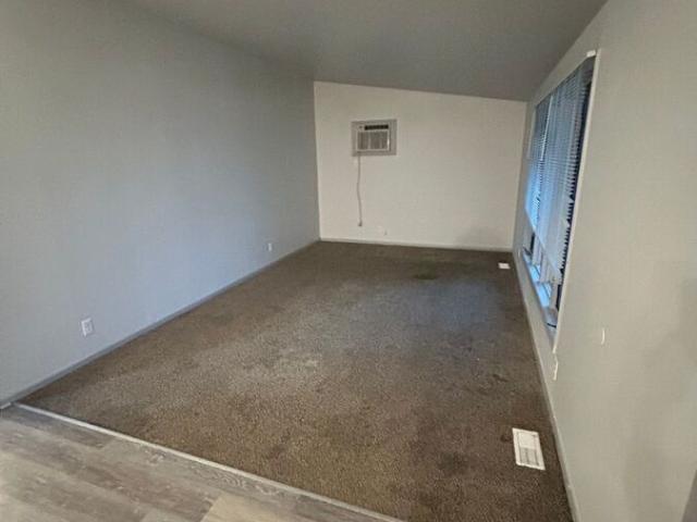 4 BR, 1.5 BA Apartment 2606 SE 8th Ct, Des Moines, IA 50315