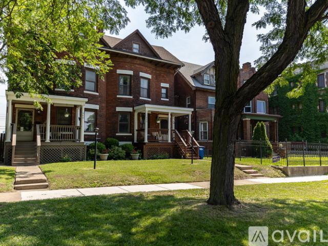 4 BR, 1.5 BA Apartment 262 West Grand Boulevard, Unit 2, Detroit, MI 48216