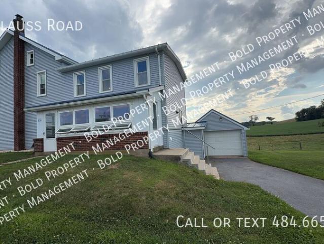 4 BR, 1.5 BA Apartment 403 Clauss Road, Lenhartsville, PA 19534
