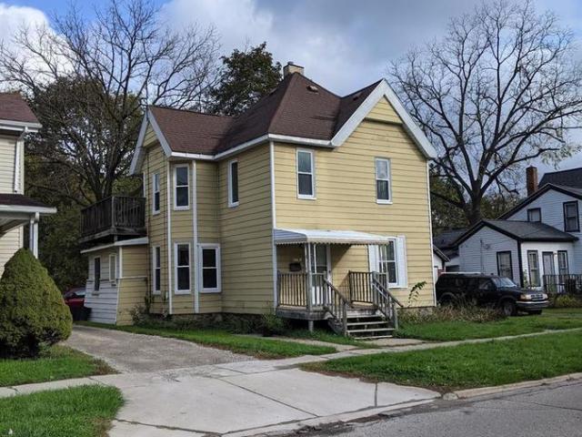 4 BR, 1.5 BA Apartment 410 Pearl St. Apt Ypsilanti, MI 48197