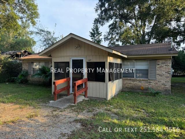 4 BR, 1.5 BA Apartment 503 Freeview Ave, Bay Minette, AL 36507
