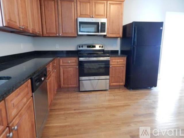 4 BR, 1.5 BA Apartment 50 Springfield St, Unit 3, Somerville, MA 02143