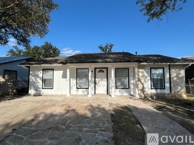 4 BR, 1.5 BA Apartment 5346 War Horse Drive, San Antonio, TX 78242