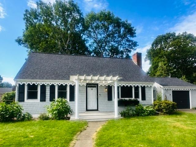 4 BR, 1.5 BA Apartment 53 Sally Ln, Falmouth, MA 02536