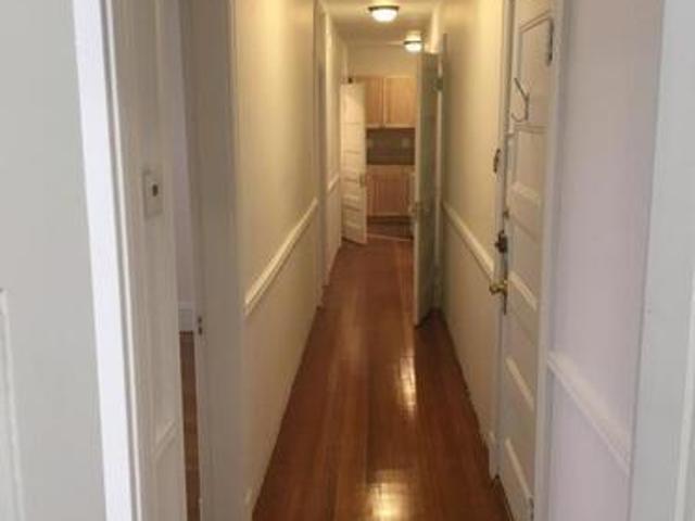4 BR, 1.5 BA Apartment 79 Brook St, Unit 1L, Brookline, MA 02445