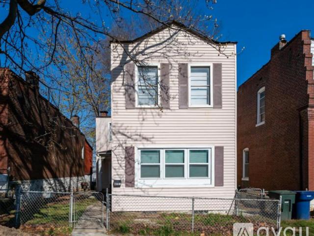 4 BR, 1.5 BA Apartment 8223 Michigan Avenue, St. Louis, MO 63111