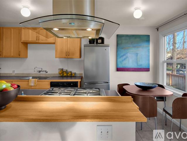 4 BR, 1.8 BA Apartment 115 29th Avenue East, Seattle, WA 98112