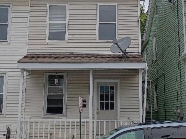 4 Br, 1 bath, Townhouse/Brownstone/RowHouse 1327 Brandywine St